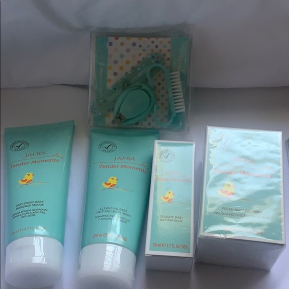 JAFRA | Bath, Skin & Hair | Kit Baby Tender Moment | Poshmark